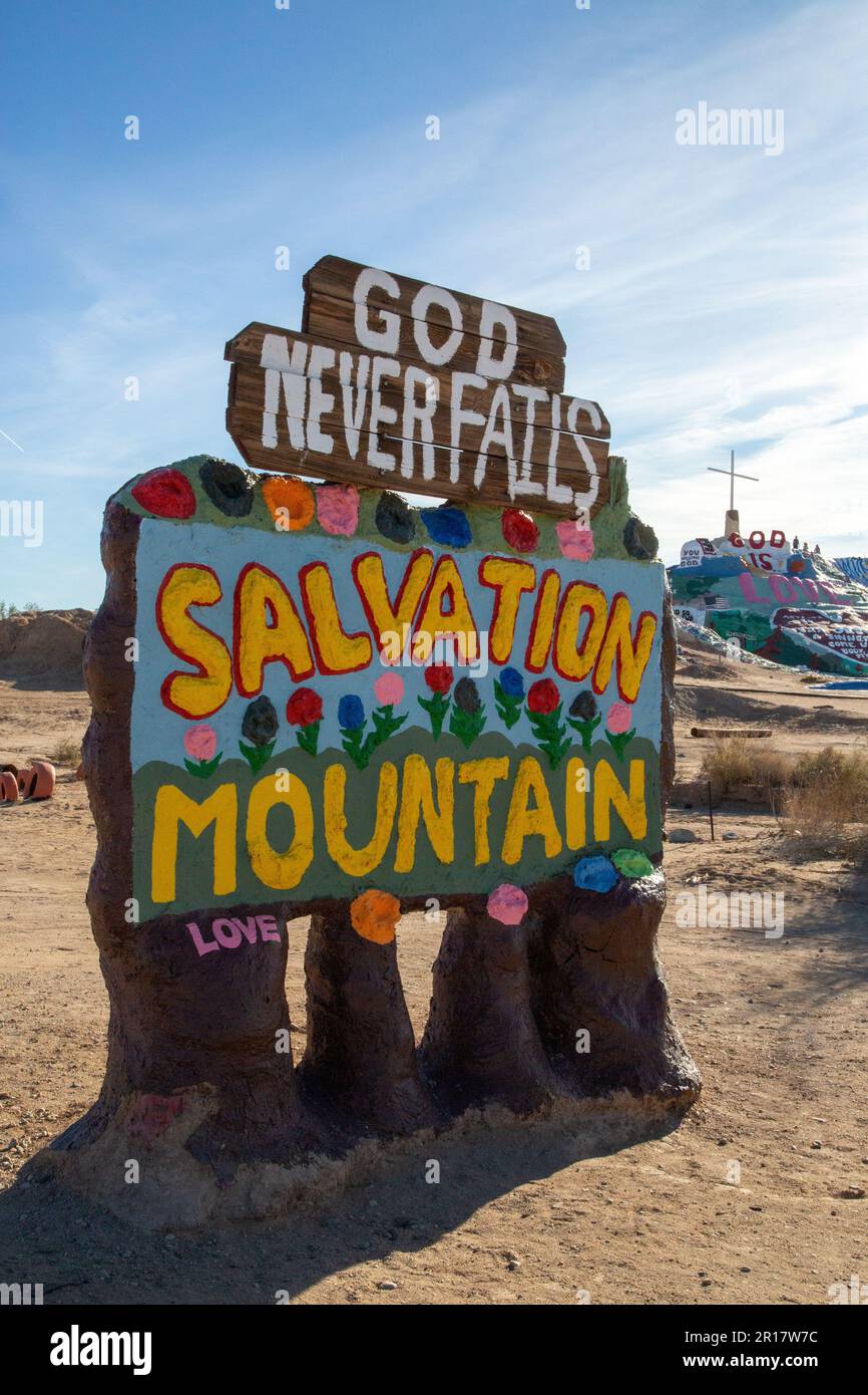 Salvation Mountain Sign - God Never Fails Stock Photo - Alamy