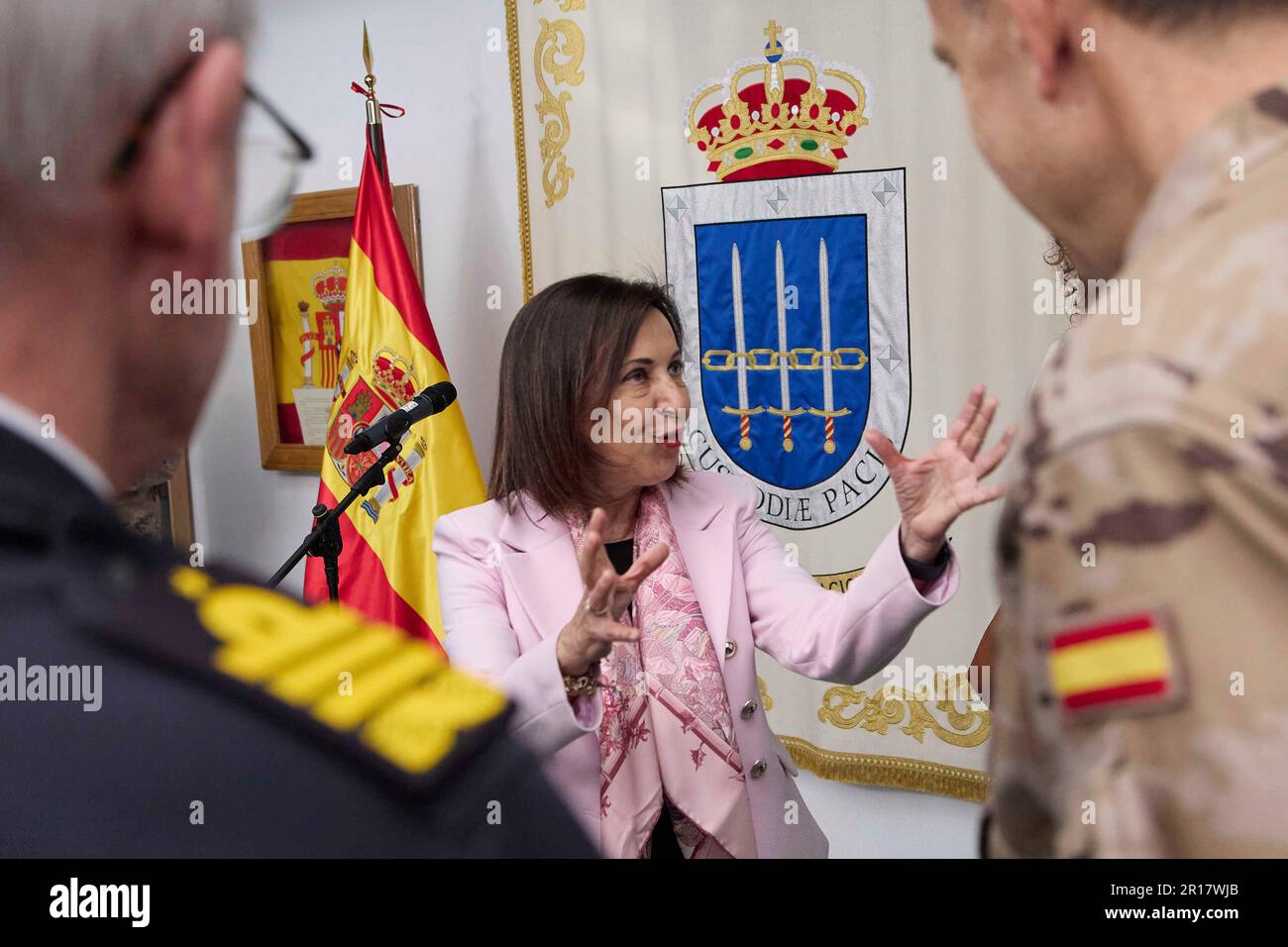 Defense Minister Margarita Robles (c), JEMAD Teodoro Esteban López ...