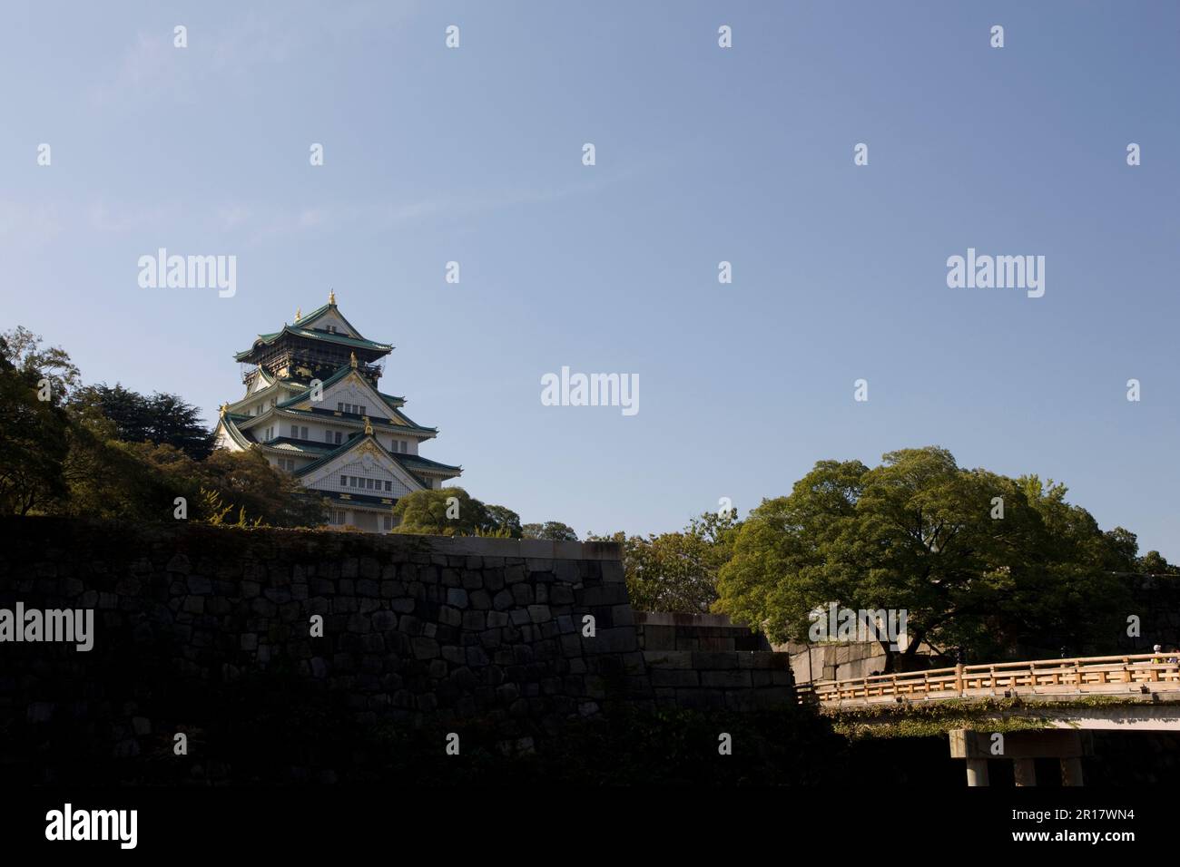 Osaka Castle and Gokurakubashi Bridge Stock Photo - Alamy