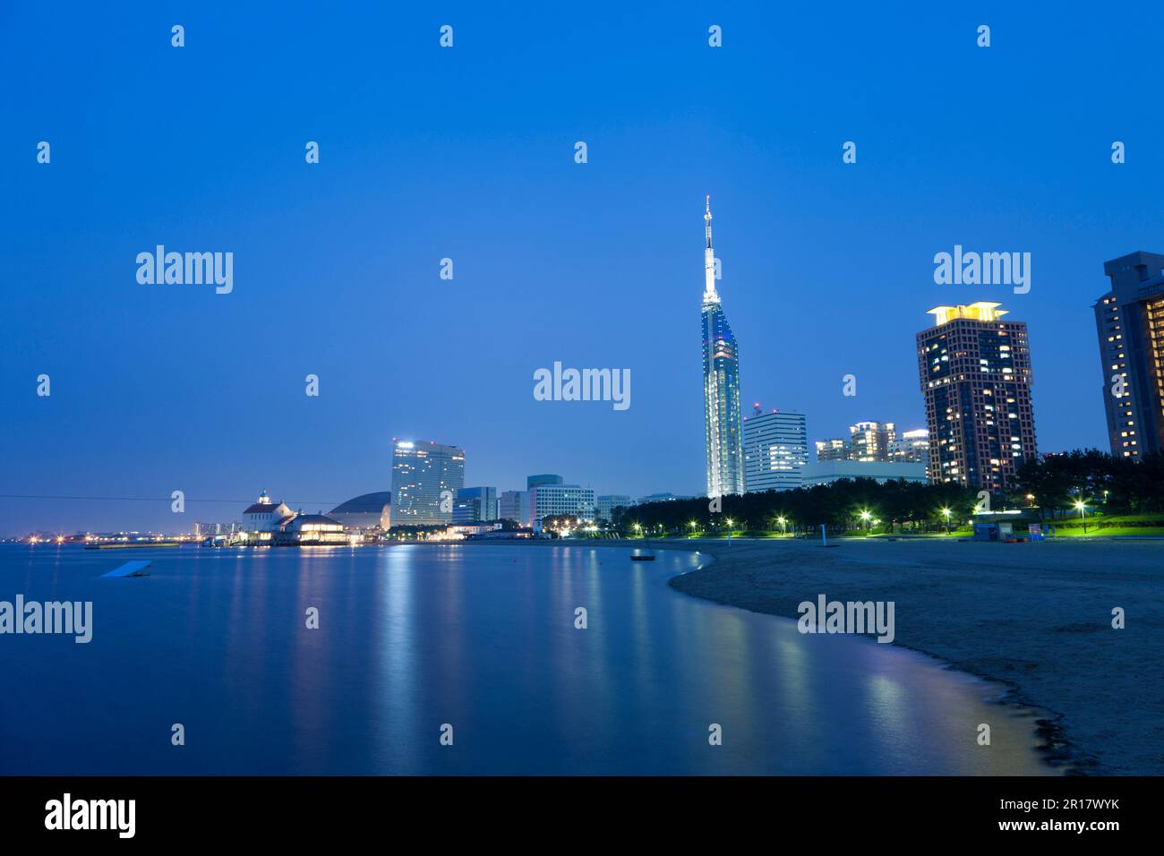 Momochihama hi-res stock photography and images - Alamy