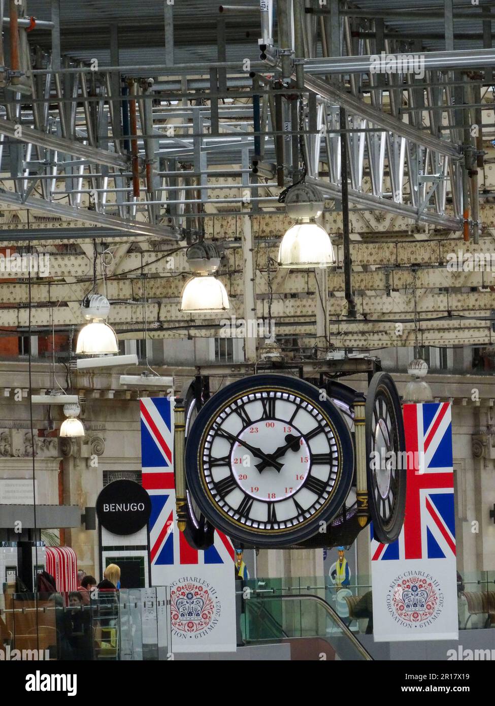 Clock and flags, Union Jacks, at Waterloo railway station, London ...