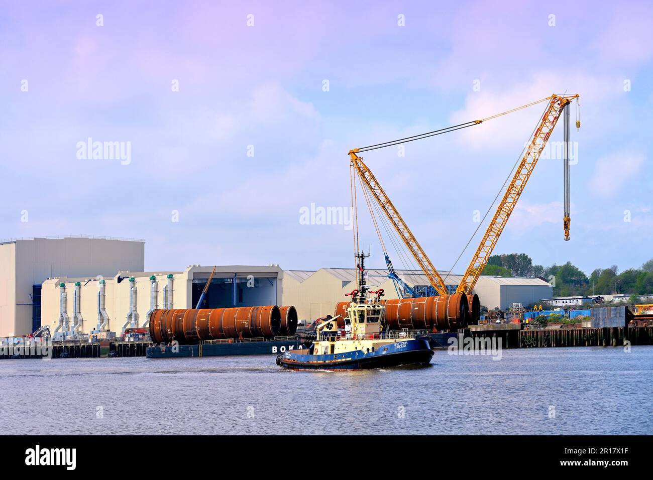Smulders Howdon Tyne yard with its new fabrication sheds and 4 massive ...