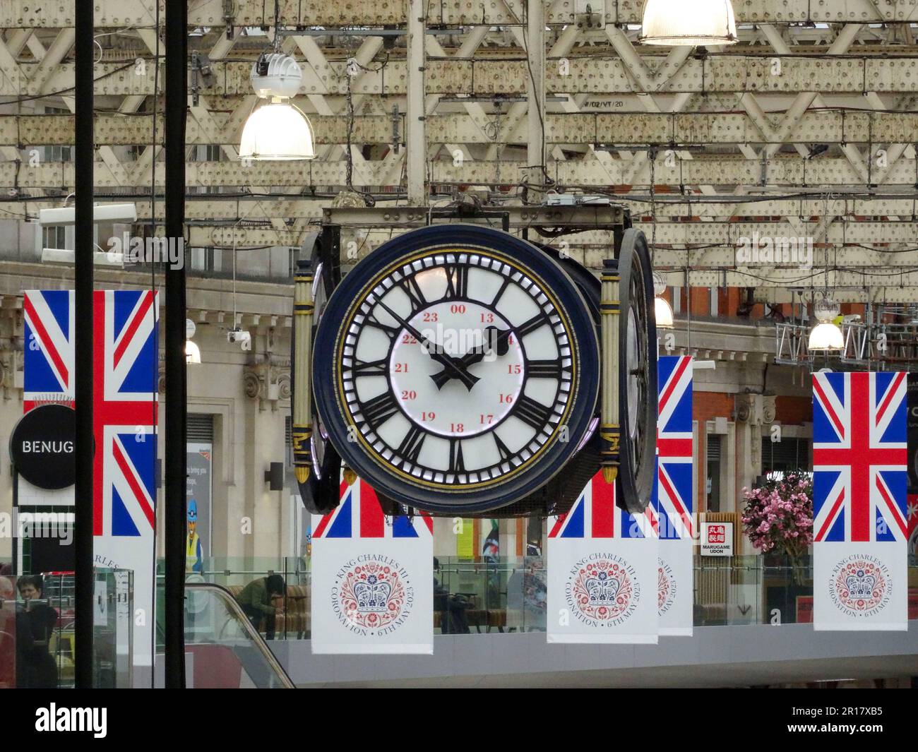 Clock and flags, Union Jacks, at Waterloo railway station, London ...