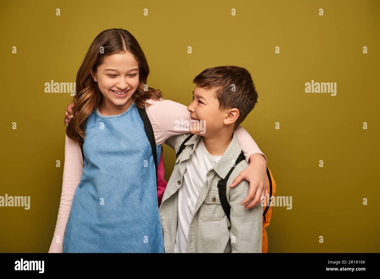 Children greeting each other hi-res stock photography and images - Alamy