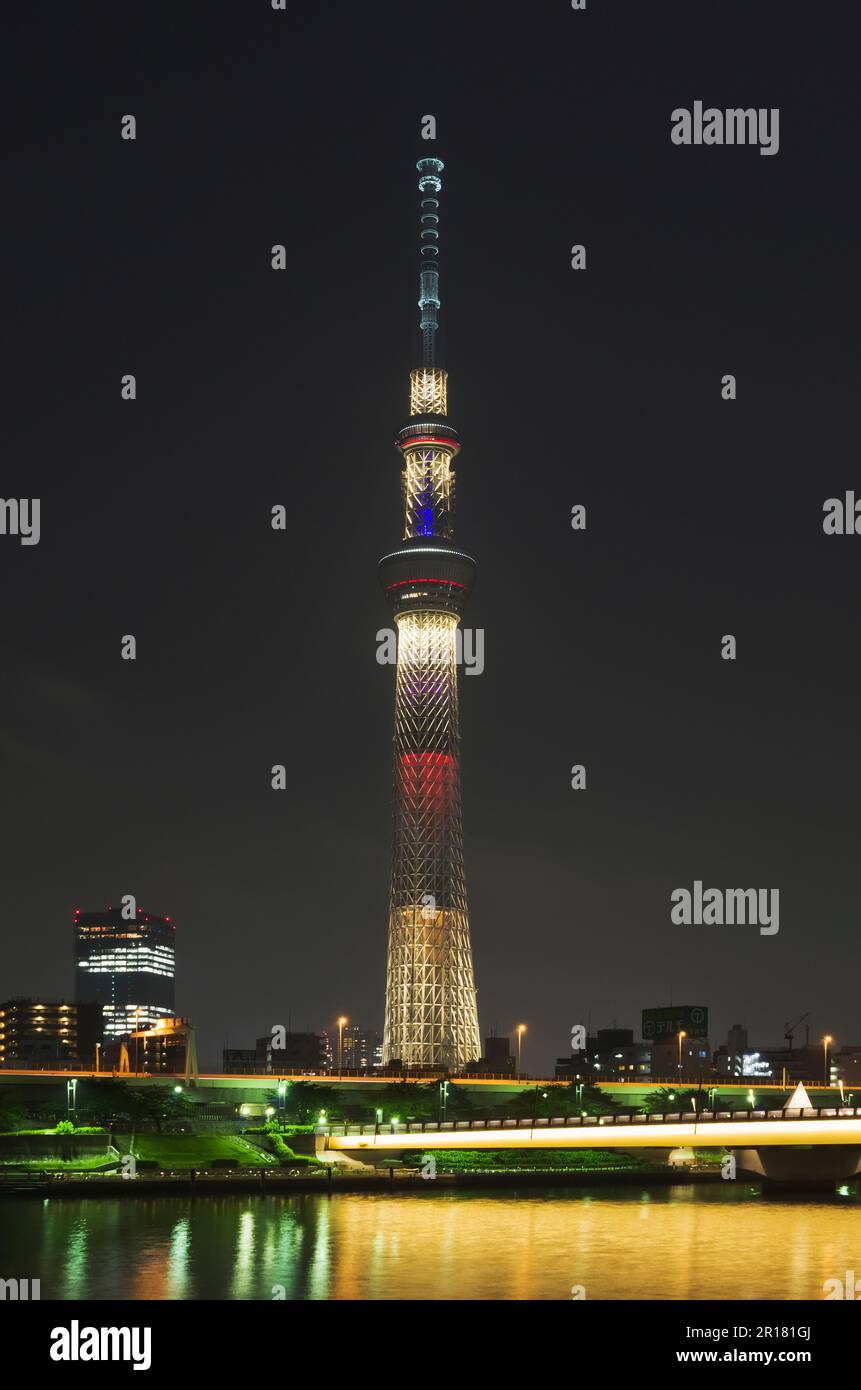 Illuminated Tokyo Sky Tree （Tokyo Olympic bid ） Stock Photo - Alamy