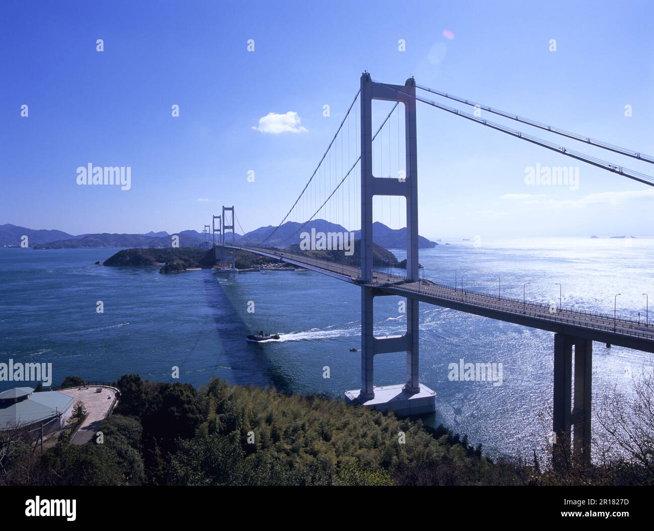 Kurushima Kaikyo Bridge, Nishiseto Expressway Stock Photo - Alamy