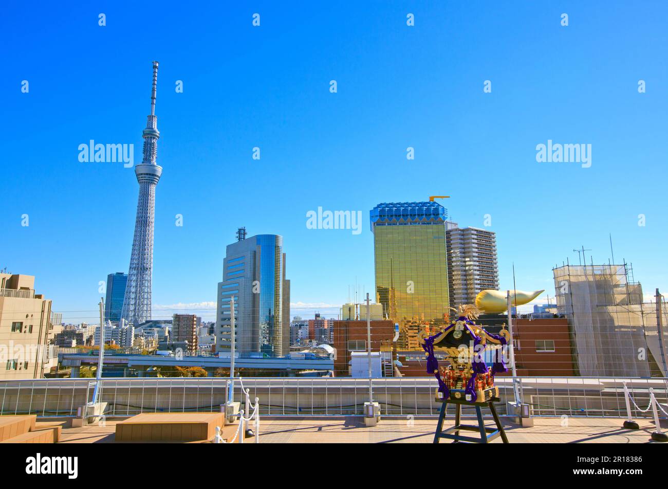 Tokyo Sky Tree from Asakusa Hare Terrace Stock Photo - Alamy