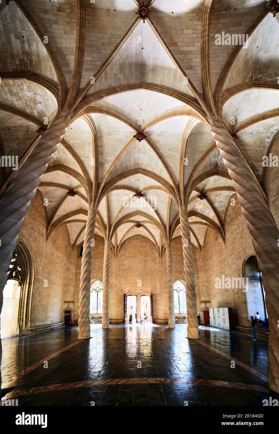 The ornate ceiling with arches and columns in an elegant pattern. Old ...