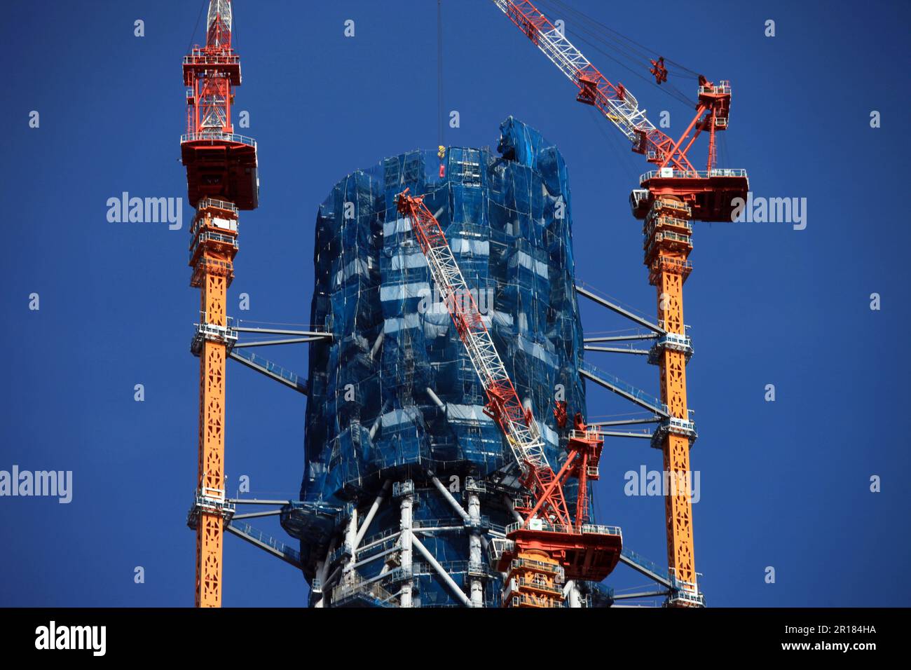 Top of the Tokyo sky tree Stock Photo - Alamy