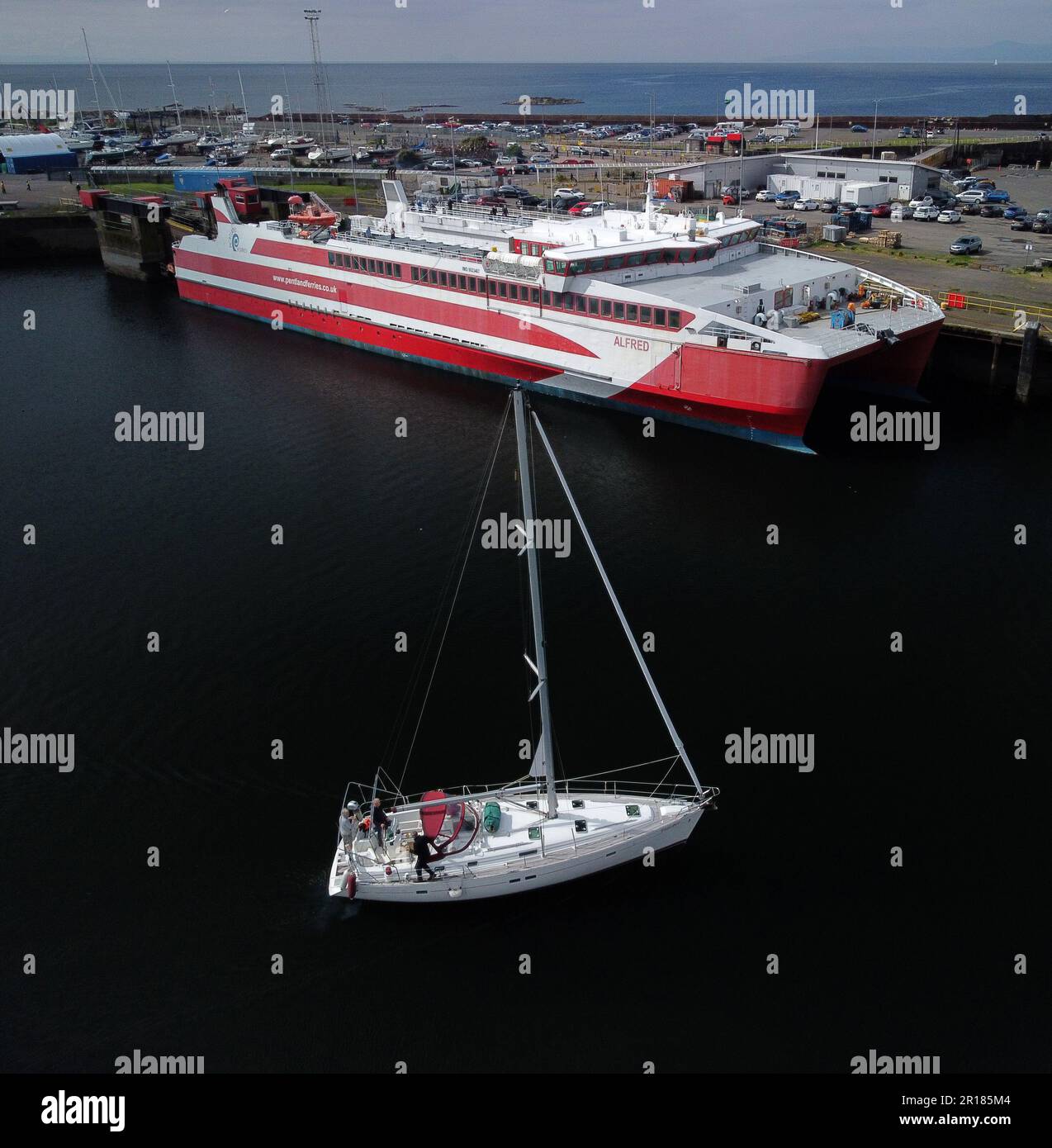 Calmac alfred ferry hi-res stock photography and images - Alamy