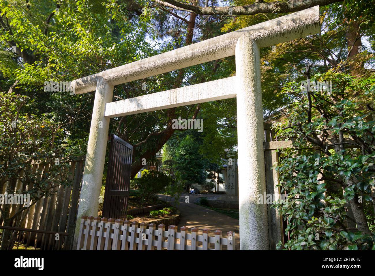 Tamamitsujinja shrine hi-res stock photography and images - Alamy