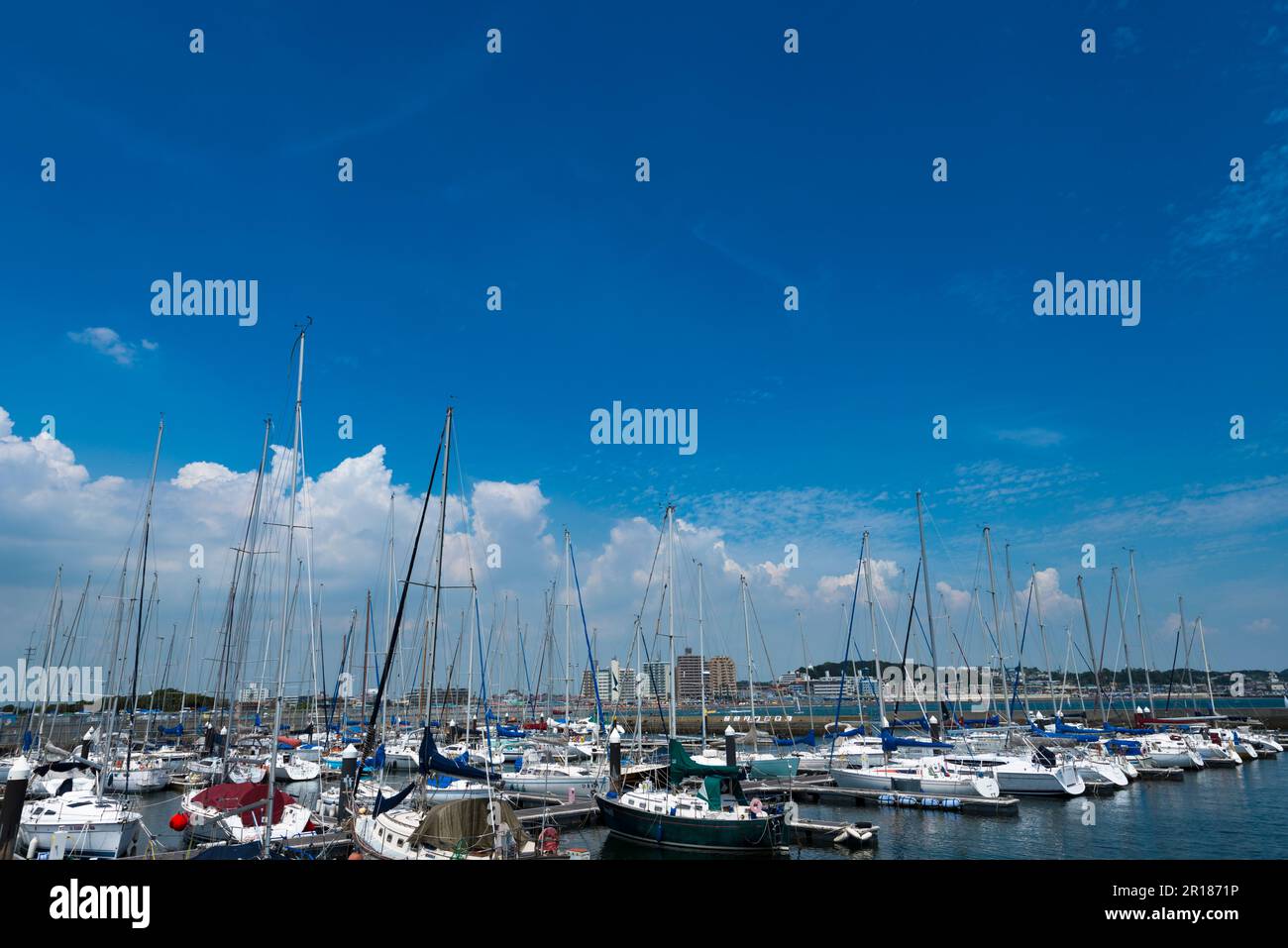 August harbor hi-res stock photography and images - Alamy