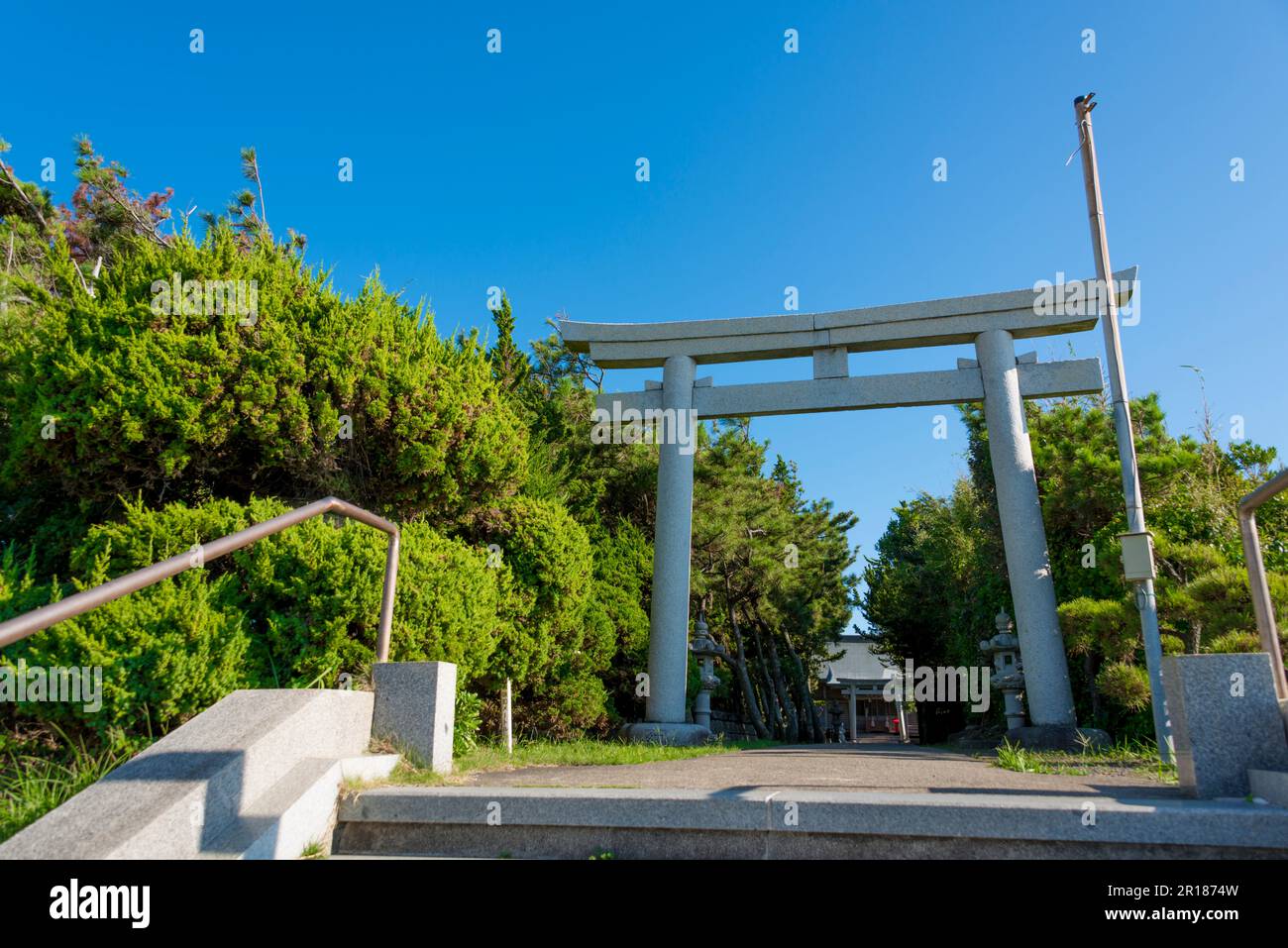 Torii of Itsukushima Shrine (Nojimasaki Stock Photo - Alamy