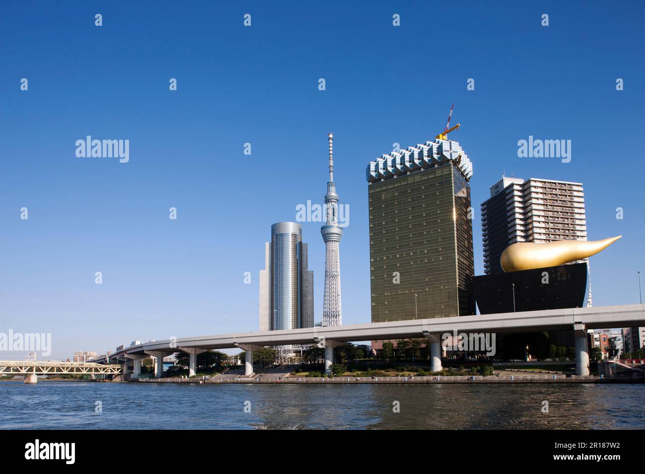 River Pia Azuma bridge and Tokyo sky tree Stock Photo - Alamy