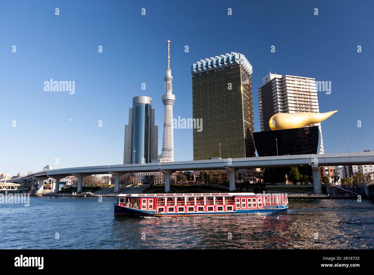 River Pia Azuma bridge and Tokyo sky tree Stock Photo - Alamy