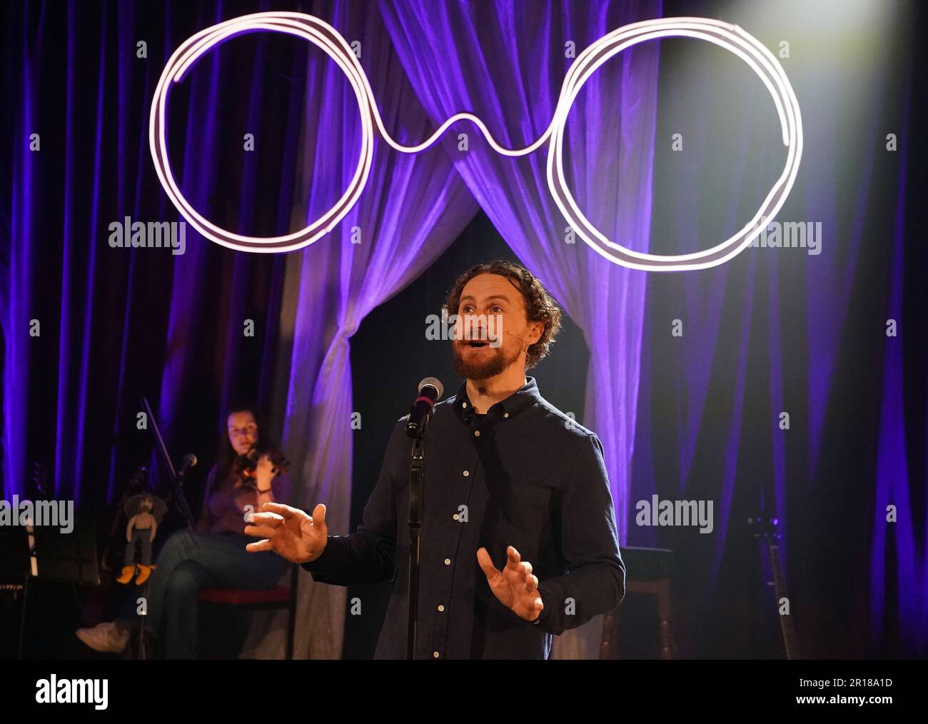 The cast of Dear Billy, actor and writer Gary McNair rehearsing in full ...