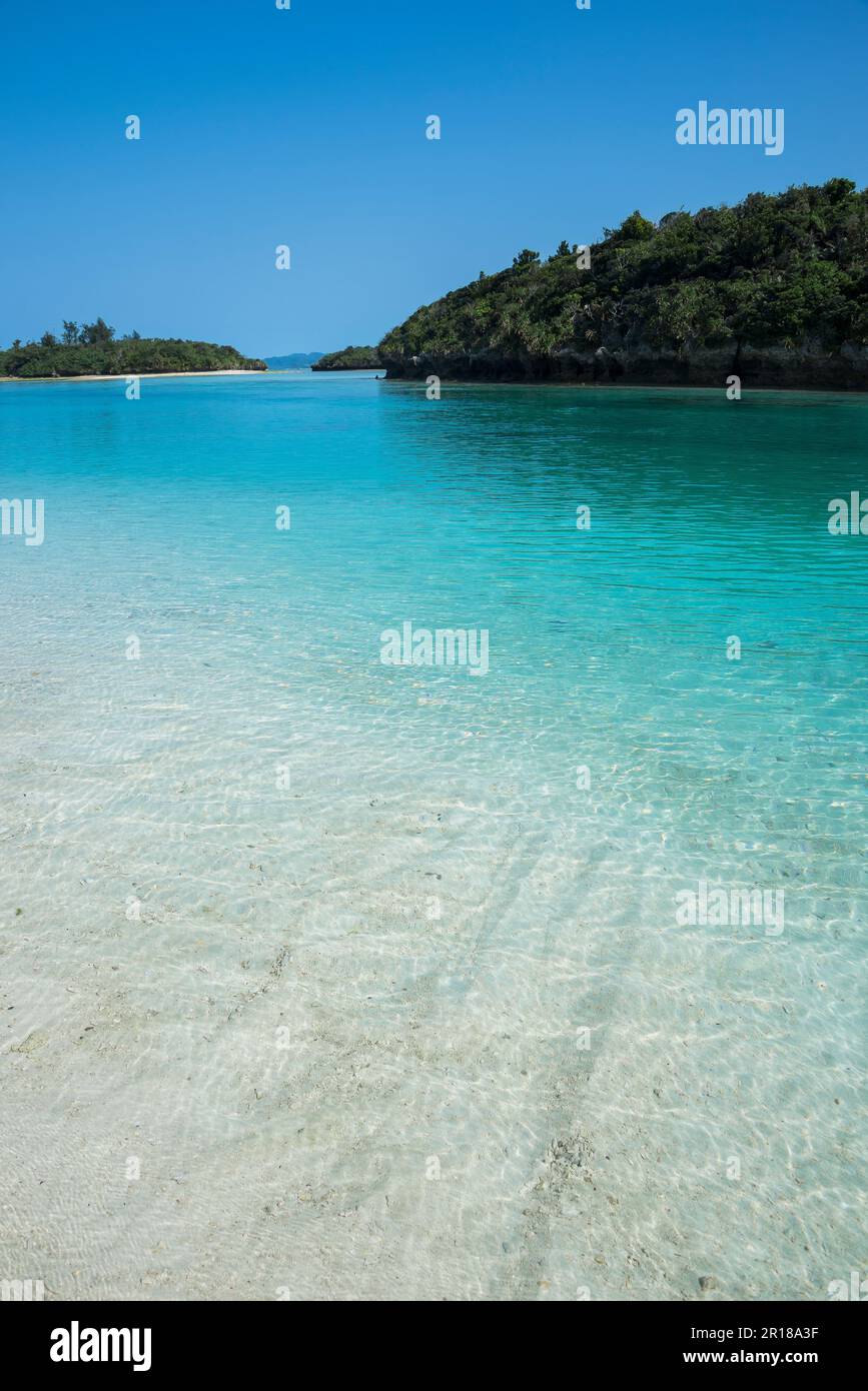 Kabira bay hi-res stock photography and images - Alamy