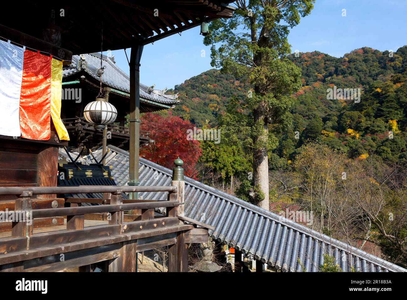 State and upper corridor in front of of main temple of Hasedera temple ...