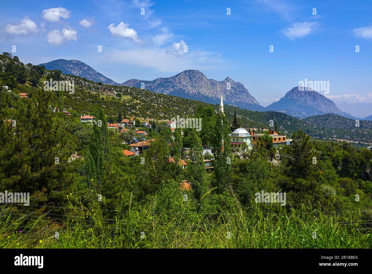 Taurus mountains hi-res stock photography and images - Alamy