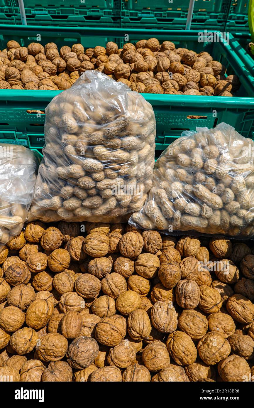Bags of walnuts hi-res stock photography and images - Alamy