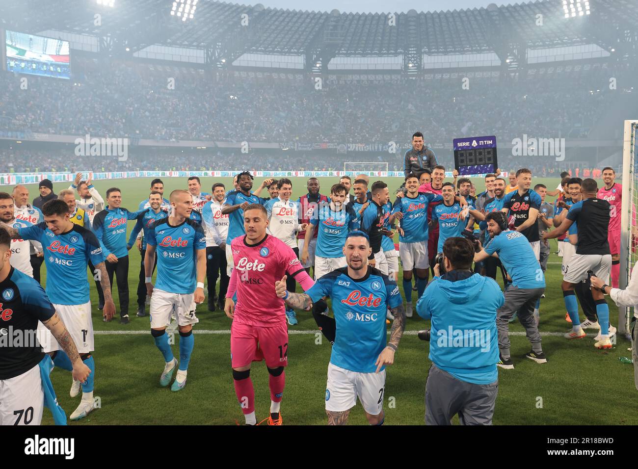 Naples, Italy, 7th May 2023. SSC Napoli players celebrate as they make ...