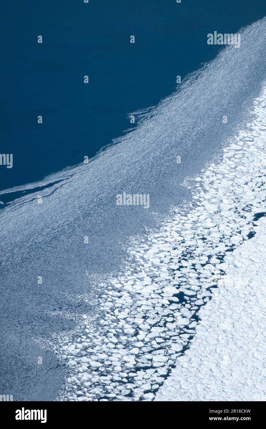 Ice formation of the surface of Lake Mashu Stock Photo - Alamy