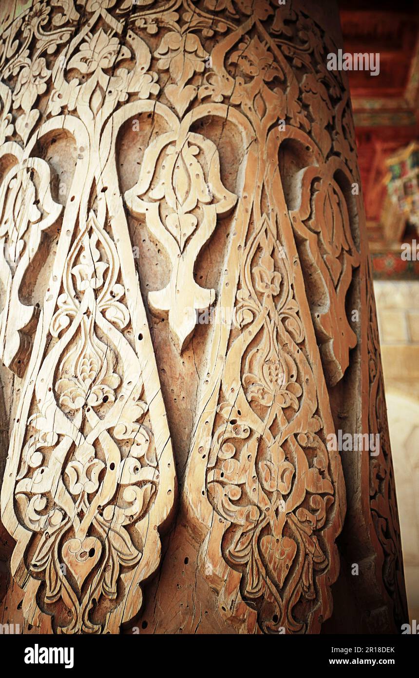 Interior of mughal mosque hi-res stock photography and images - Alamy