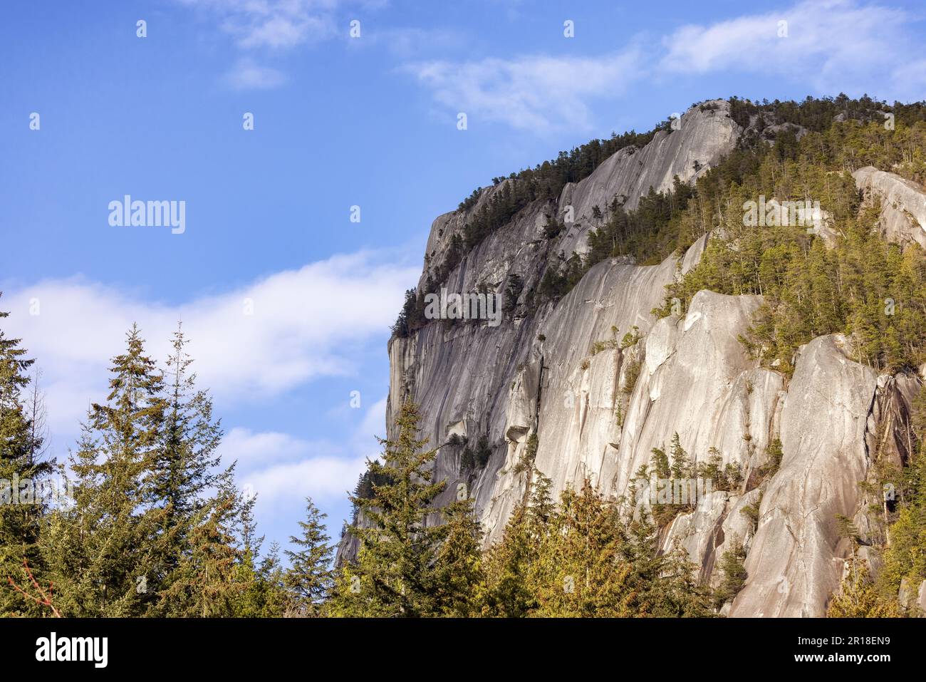 Cliffs of the squamish chief hi-res stock photography and images - Alamy