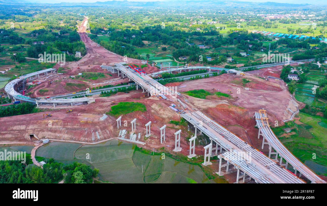 CHONGQING, CHINA - MAY 11, 2023 - Workers work at the construction site ...
