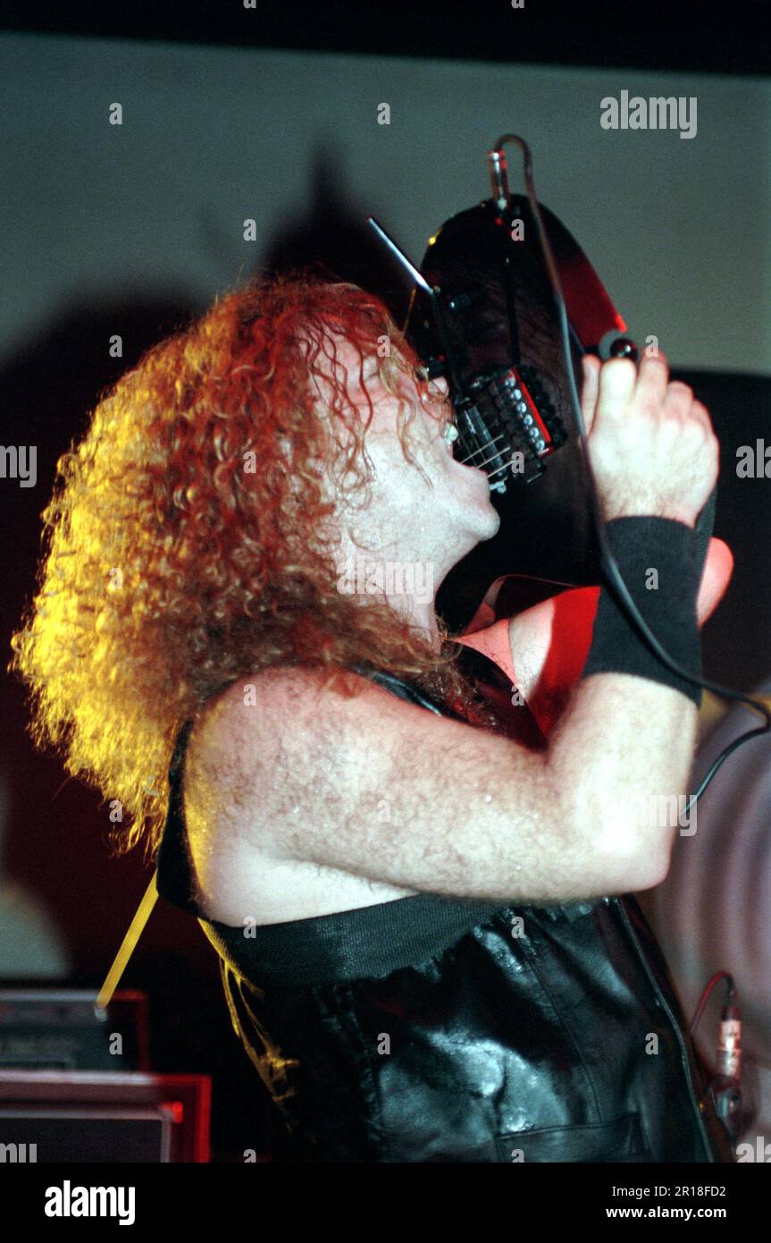 Milan Italy 1994-11-10 : Geoff Thorpe guitarist of Vicious Rumors in ...