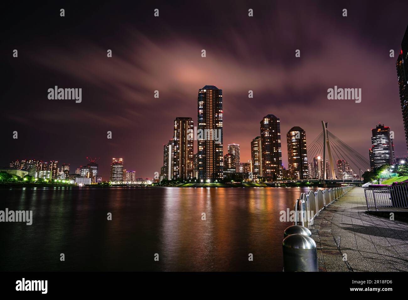High-rise apartments along the Sumida River in Tokyo Stock Photo - Alamy