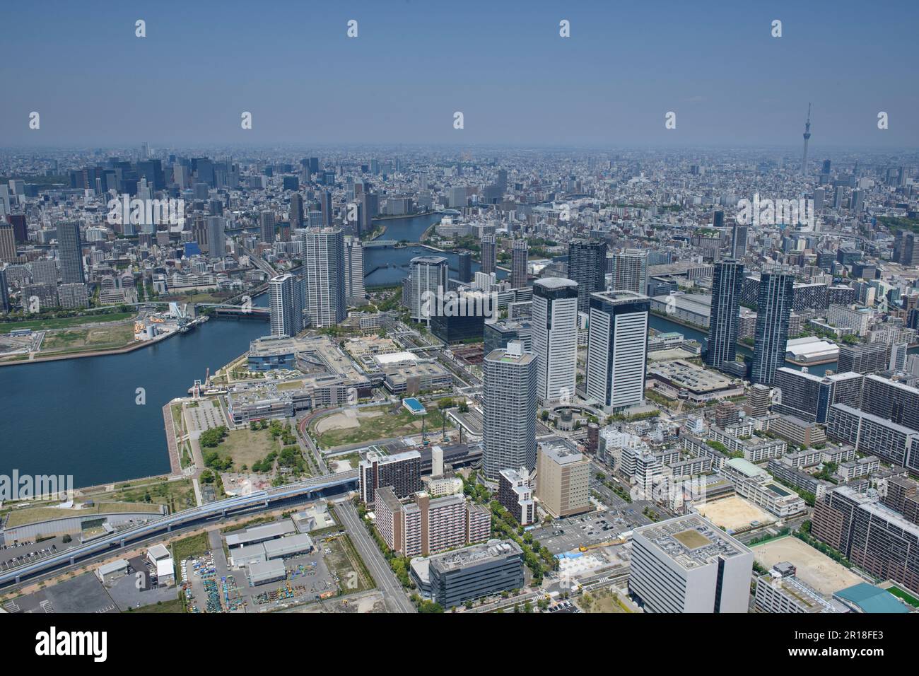 Toyosu station hi-res stock photography and images - Alamy
