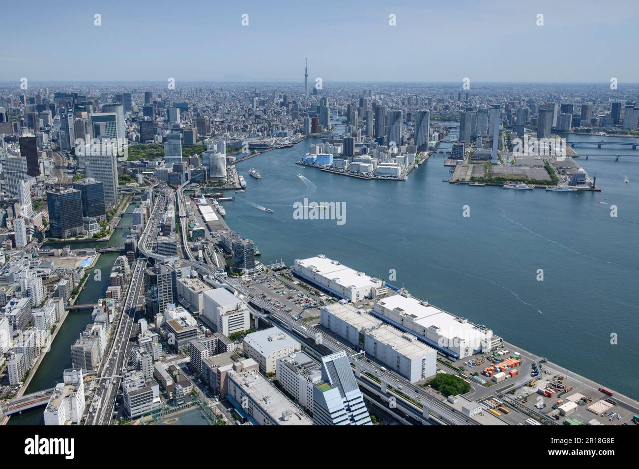 Shibaura futo station hi-res stock photography and images - Alamy