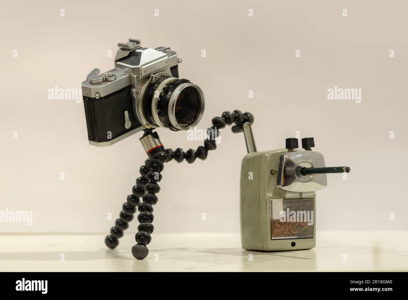 Sharp black mechanical pencil hi-res stock photography and images - Alamy