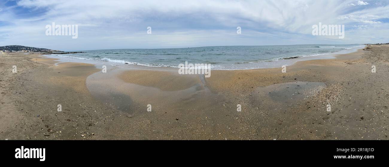 Sete beach france hi-res stock photography and images - Alamy