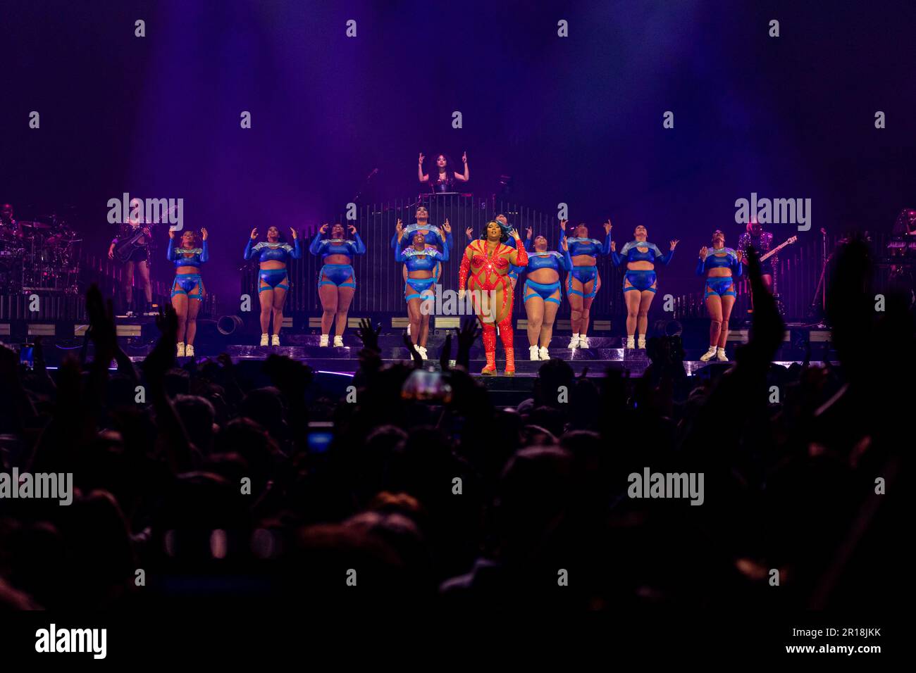 Lizzo european tour hi-res stock photography and images - Alamy