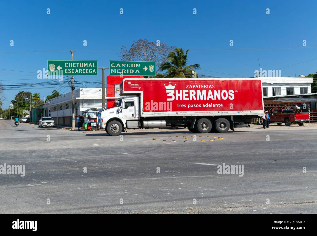 Zapateria 3 Hermanos Logo Aún Tienes Tiempo! Encuentra En 3 HERMANOS