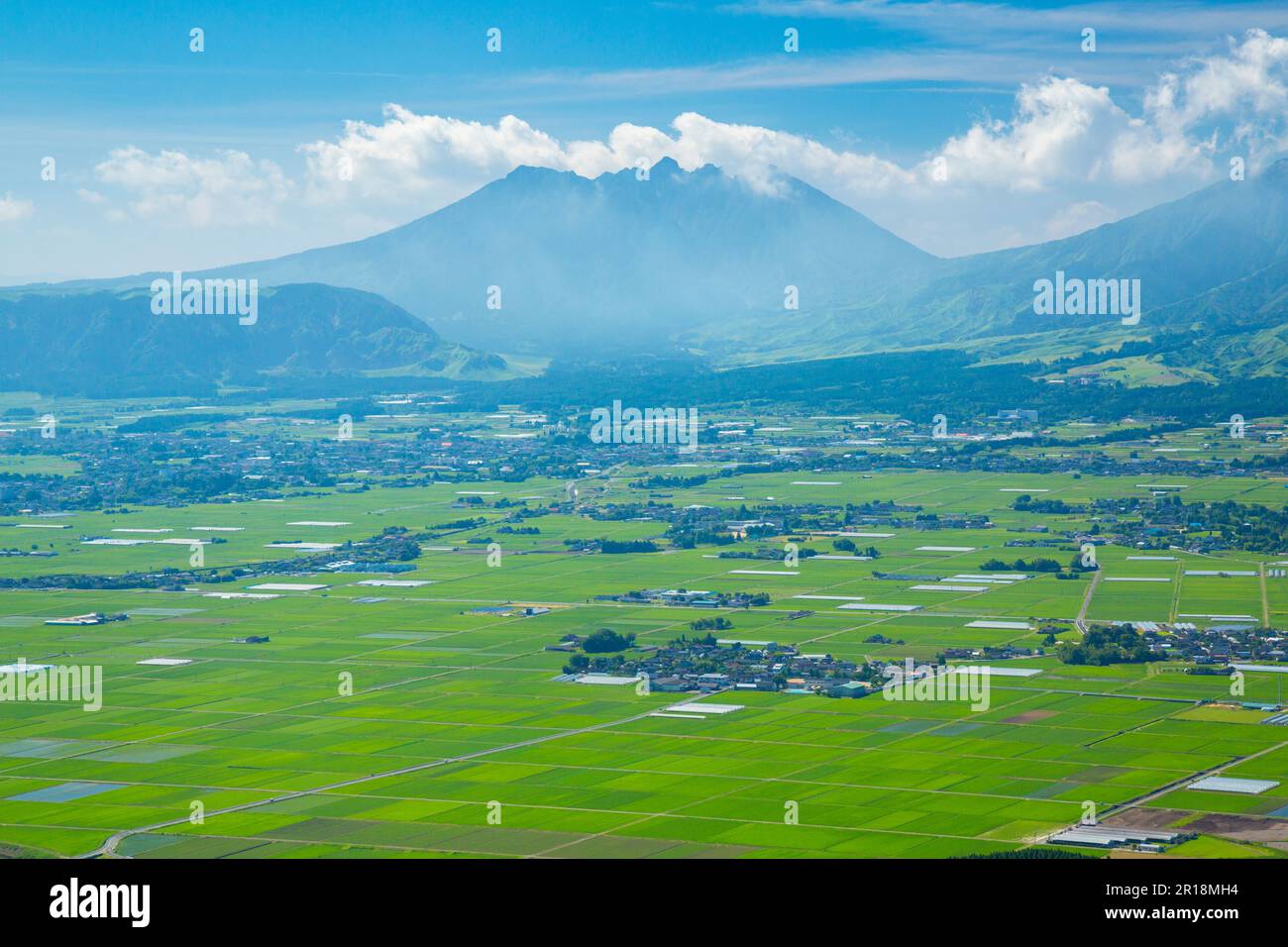 View of Mount Asosan from Aso daikanbo peak Stock Photo - Alamy