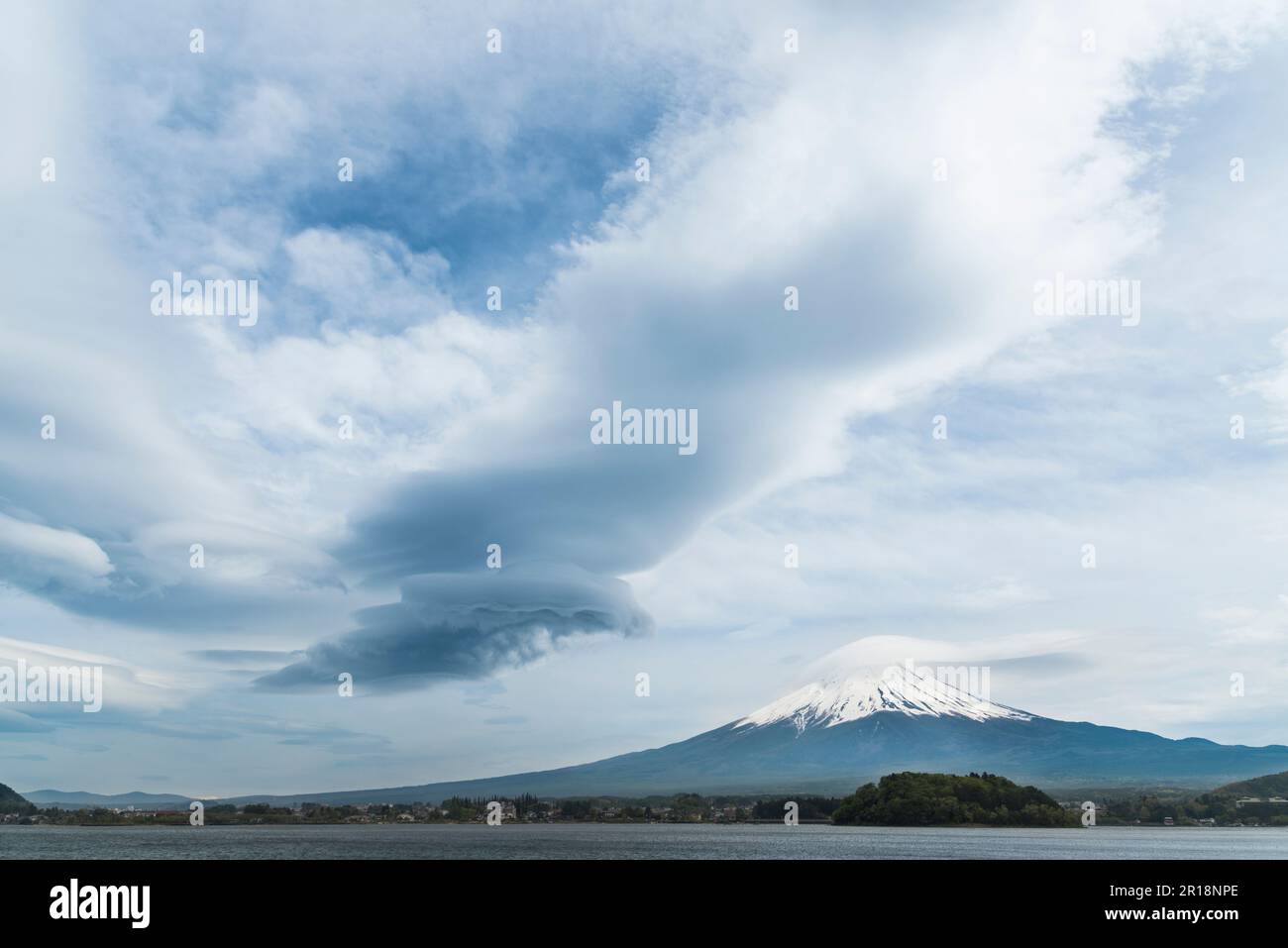 Mount Fuji, a cap cloud, and lenticularis taken from Lake Kawaguchi ...