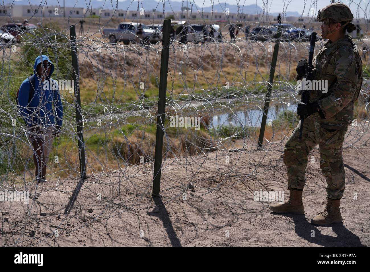 Members of the Operation Lone Star Task Force West and Texas Tactical ...