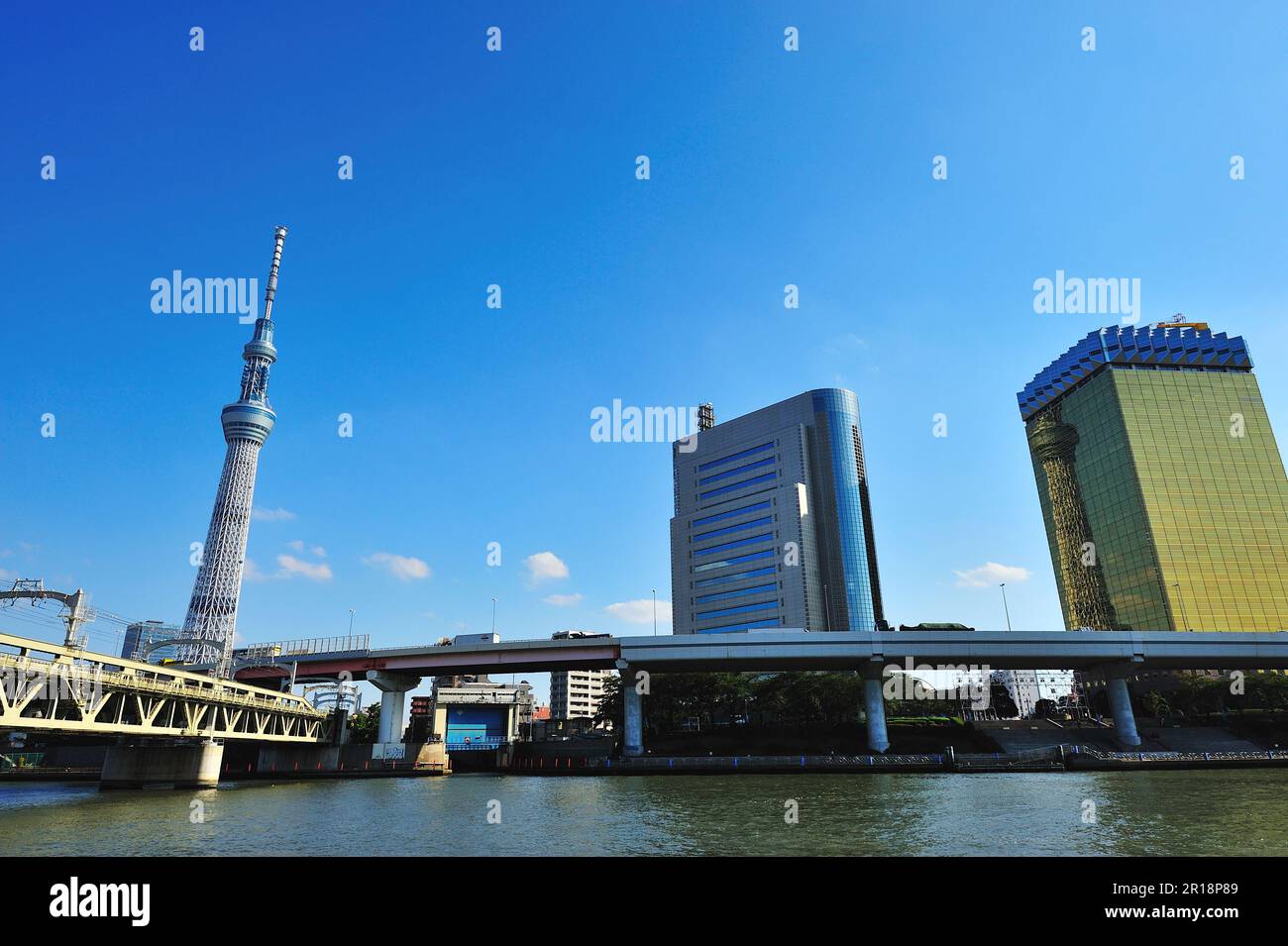 Sumida river and Tokyo Sky Tree Stock Photo - Alamy