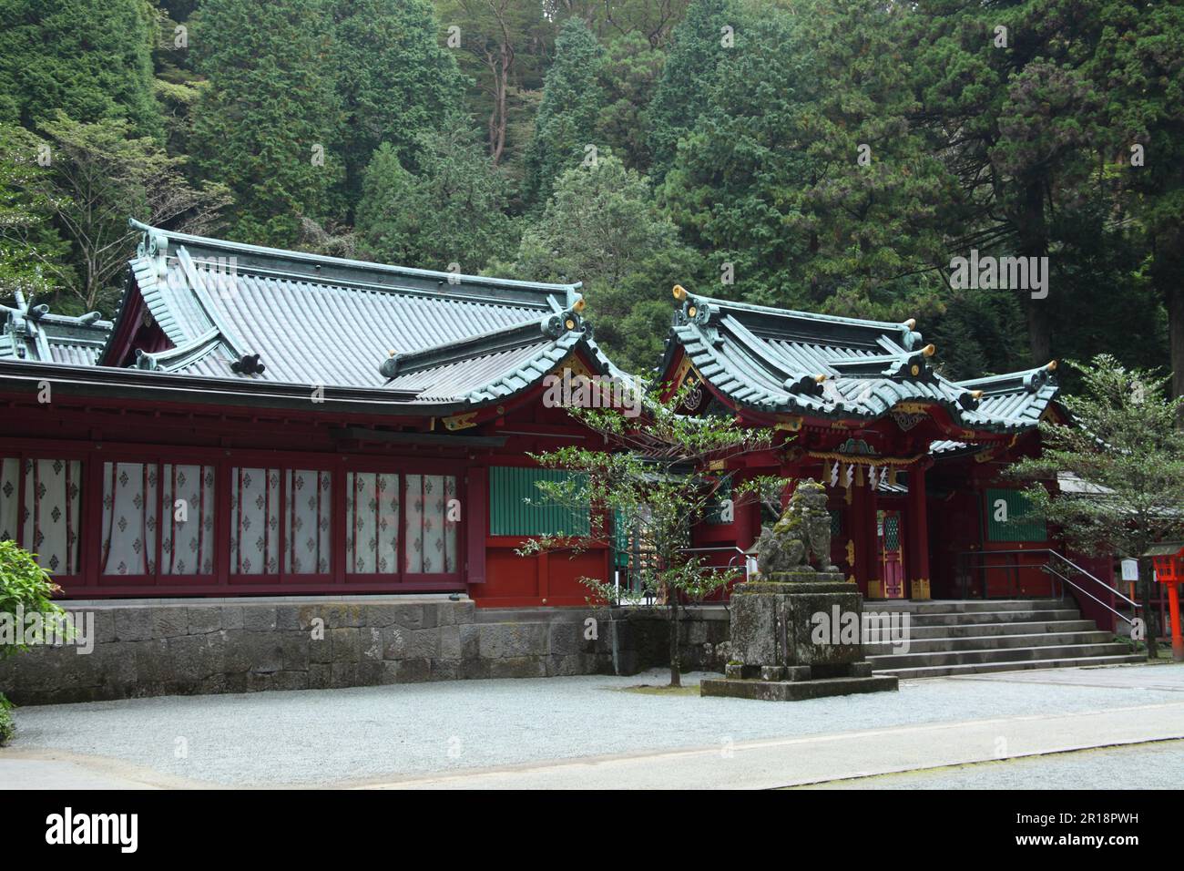 Hakone temple hi-res stock photography and images - Alamy
