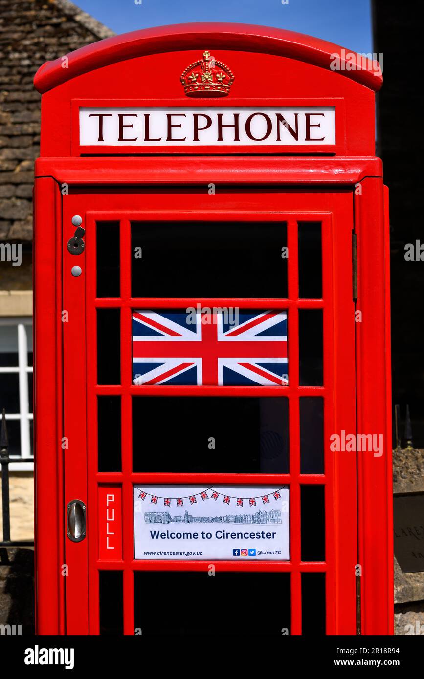 Red telephone box Stock Photo - Alamy