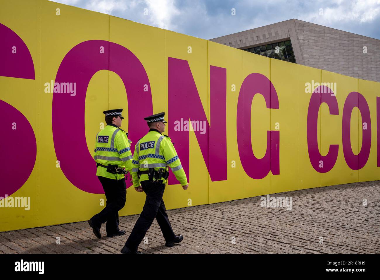 Eurovision big screen hi-res stock photography and images - Alamy