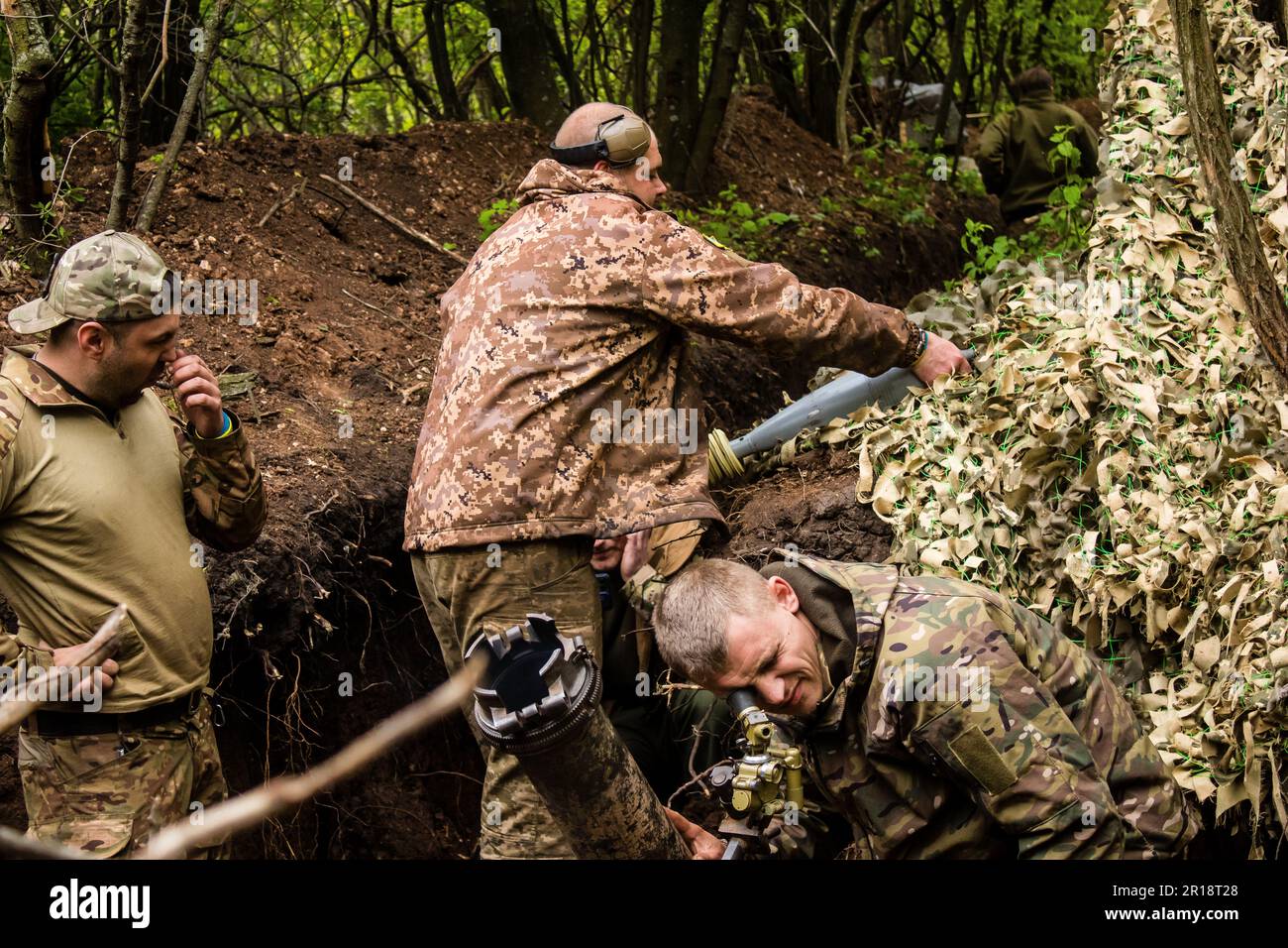 Ukrainian soldier from the 28th Artillery Battalion adjusting the ...