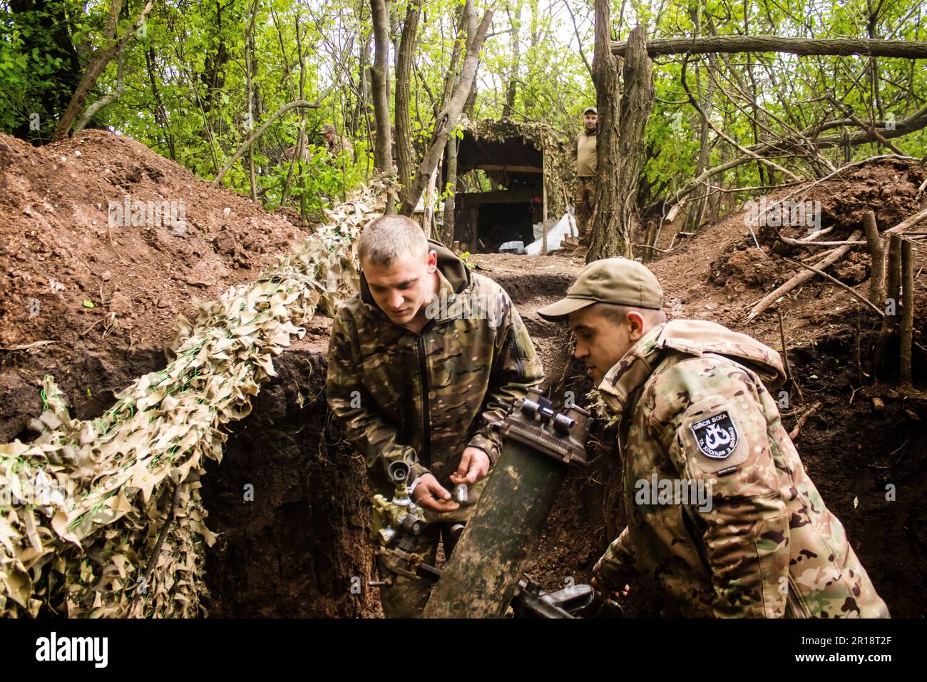 Ukrainian soldier from the 28th Artillery Battalion adjusting the ...