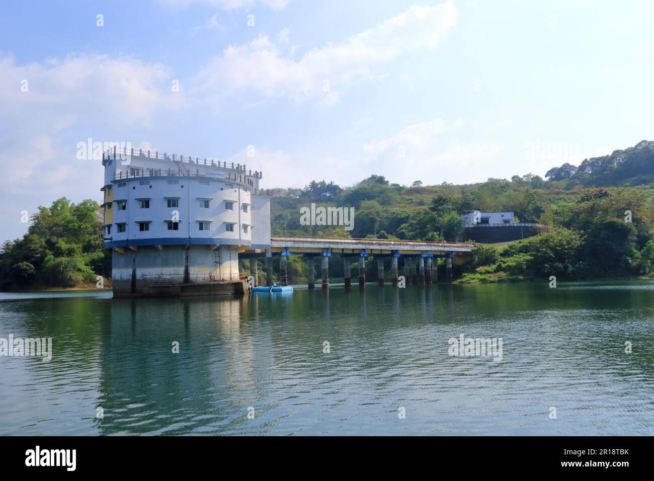 View to the reservoir in front of the peruvannamuzhi (peruvannamoozhi ...