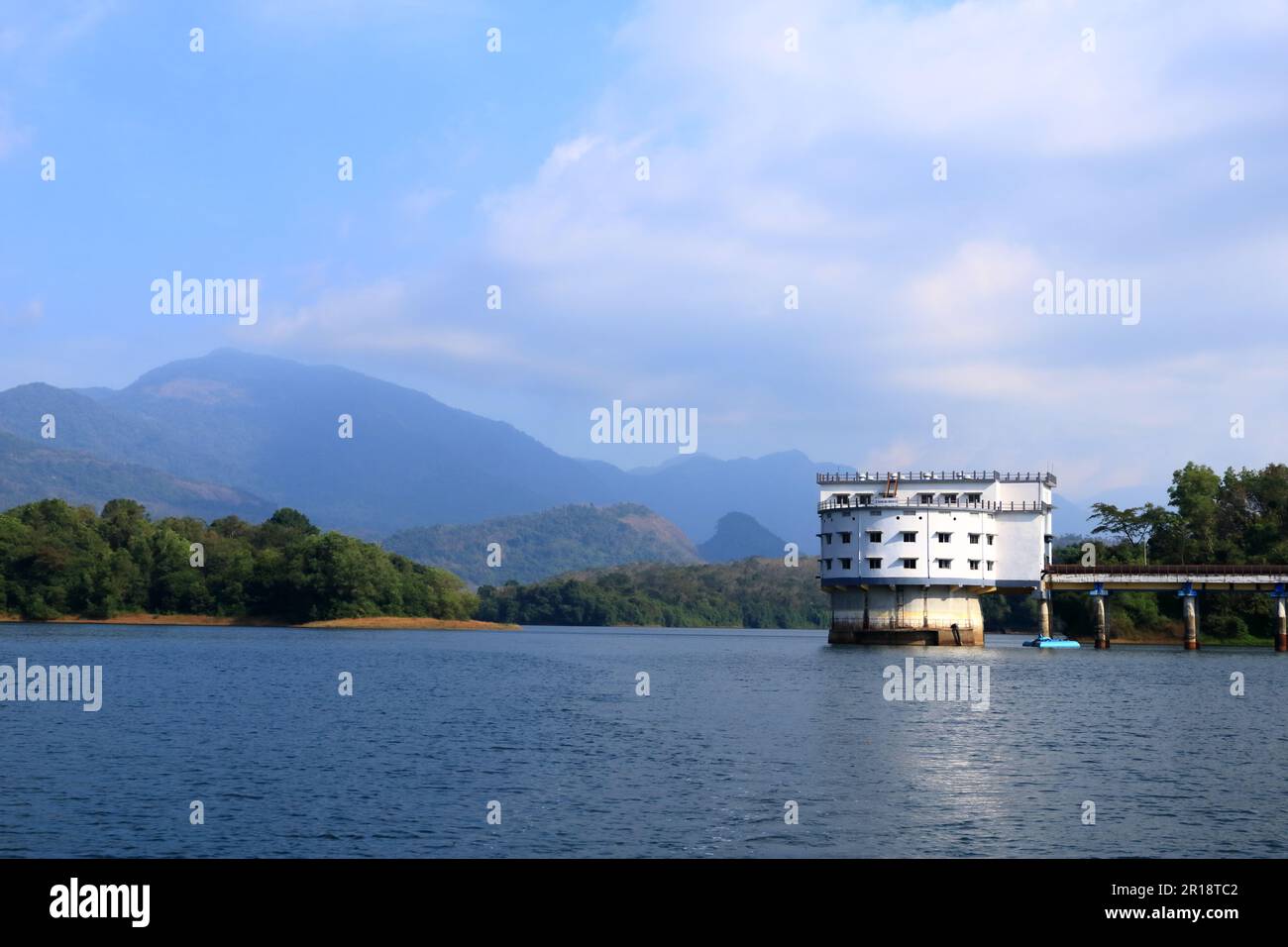 View to the reservoir in front of the peruvannamuzhi (peruvannamoozhi ...