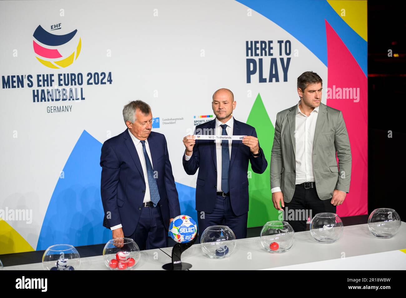 left to rightMichael WIEDERER (President EHF), Martin HAUSLEITNER ...