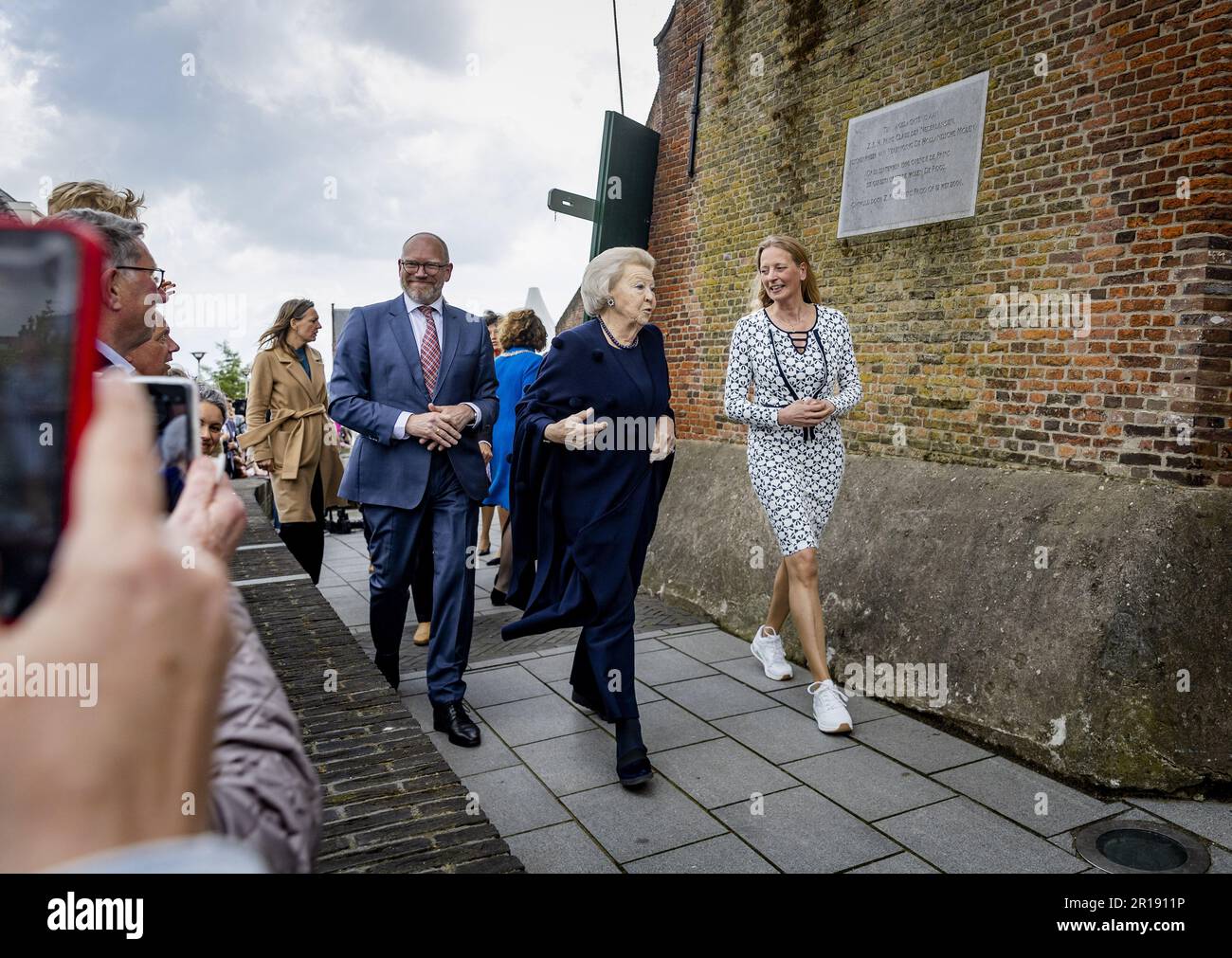 Working visit beatrix hi-res stock photography and images - Alamy